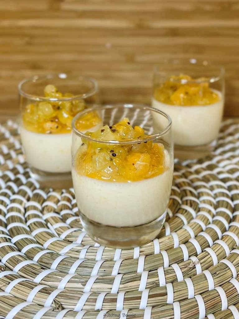 Mousse de clémentine, Brunoise de kiwi, mandarine et baies de Timut ...